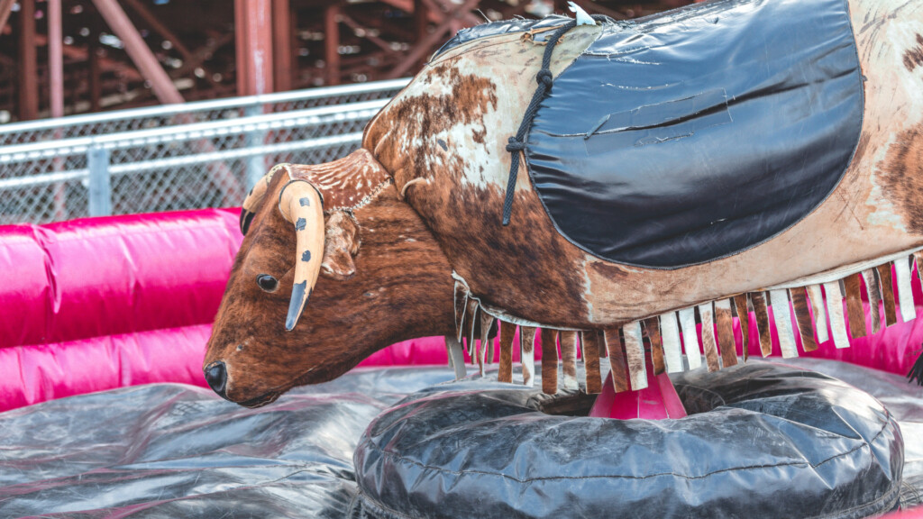Mechanical Bull Safety Tips for Operators